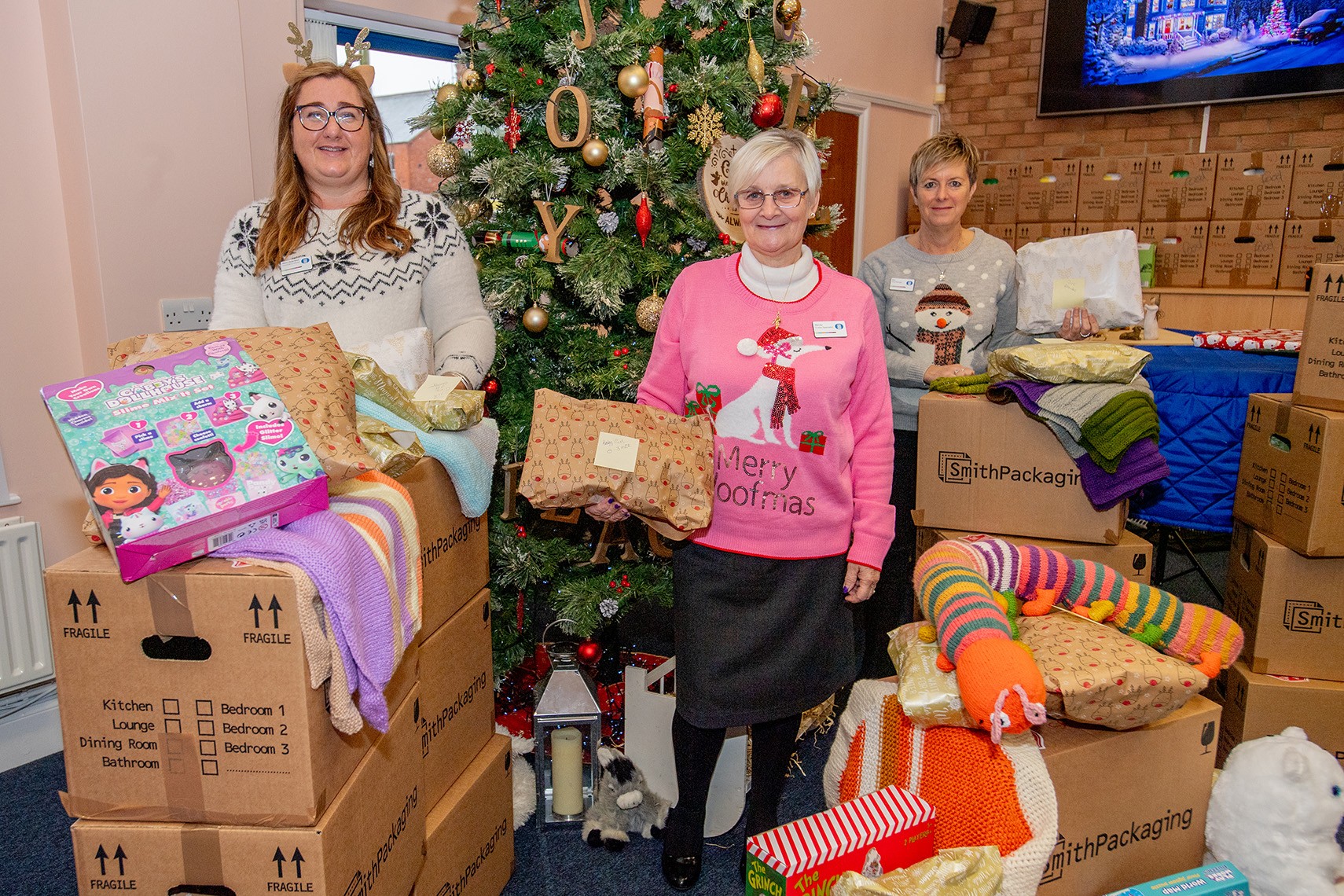 Thousands of gifts donated via Lincolnshire Co-op’s Secret Santa - Co ...