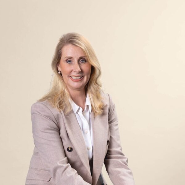 Members back pay rise for Nationwide CEO Debbie Crosbie - Co-operative News