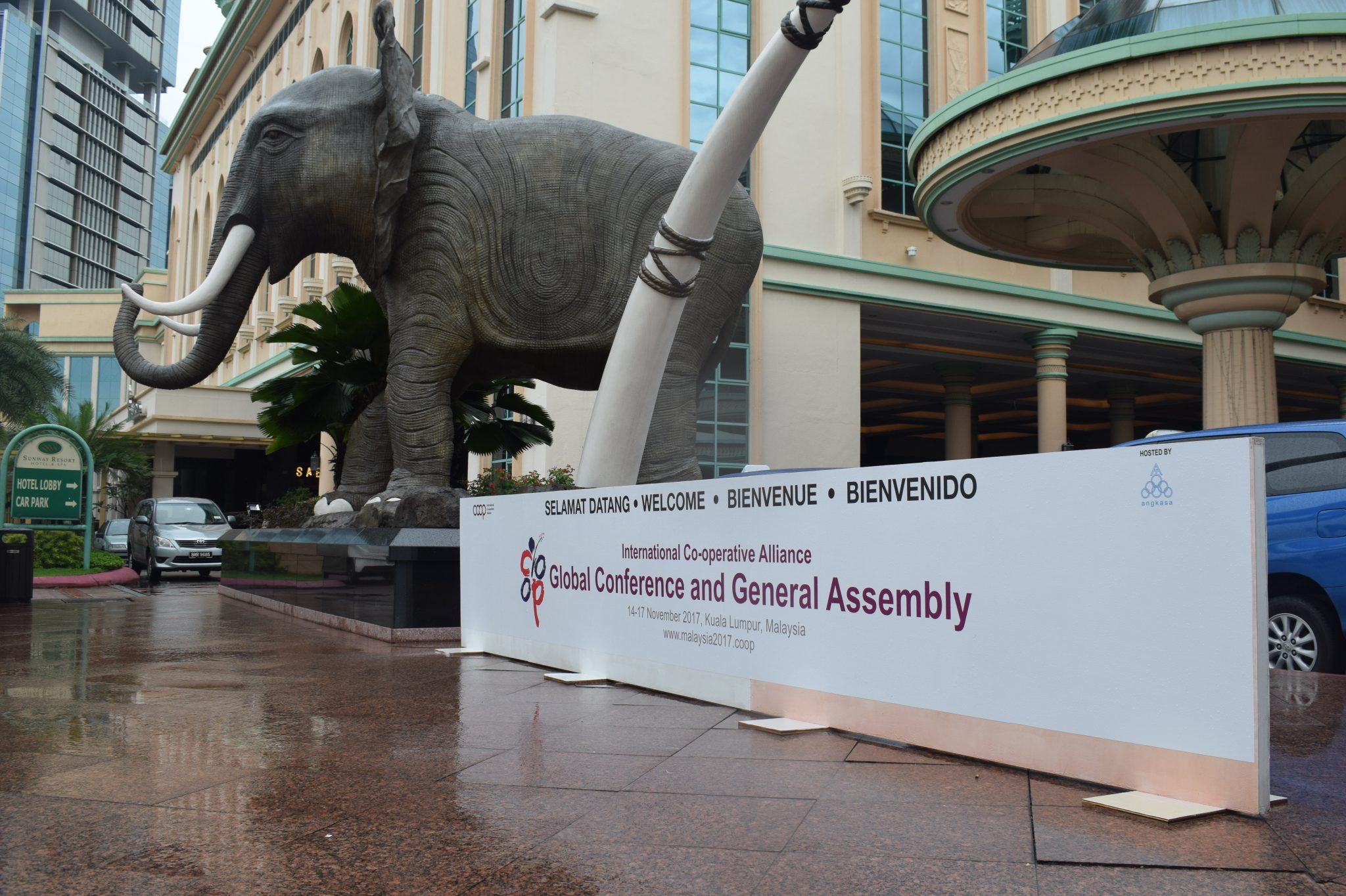 Grand gala opening for global co-op summit - Co-operative News