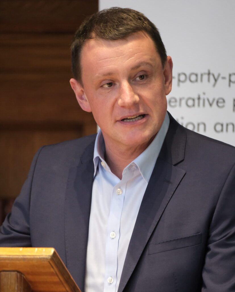 Co-operative councils meet to discuss a new model for democracy - Co ...