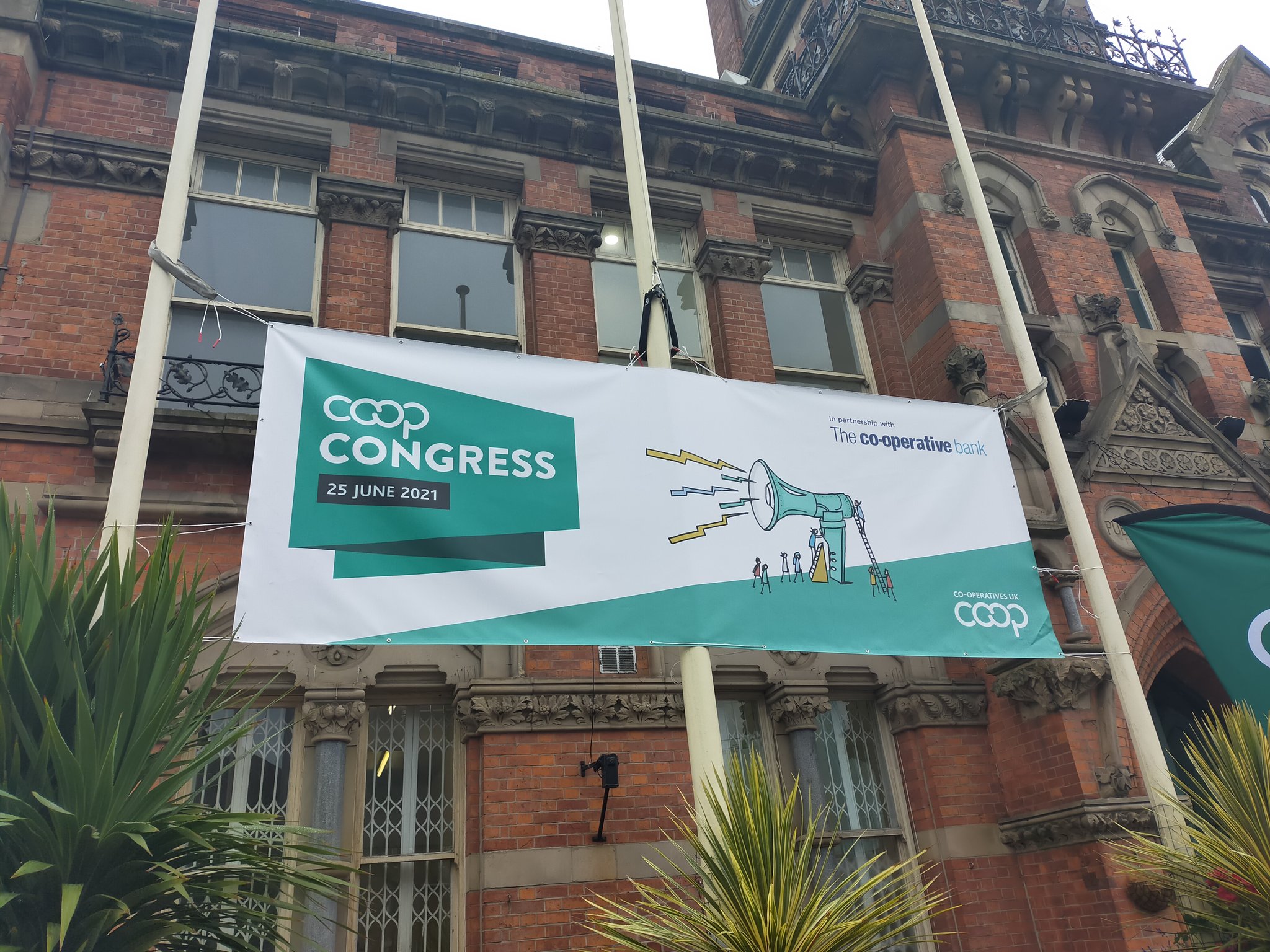 Leading figures line up at Congress to champion the co-op movement - Co ...